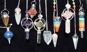 How to Use a Pendulum for Divination - Pendulum Psychics