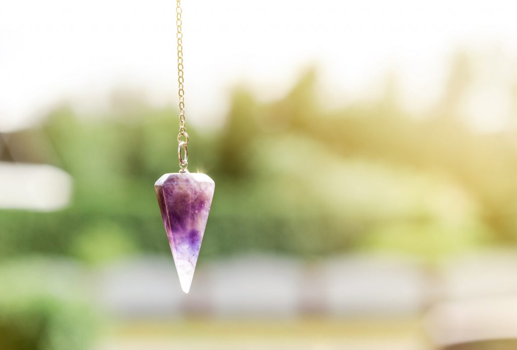 Picking A Pendulum Pendulum Psychics